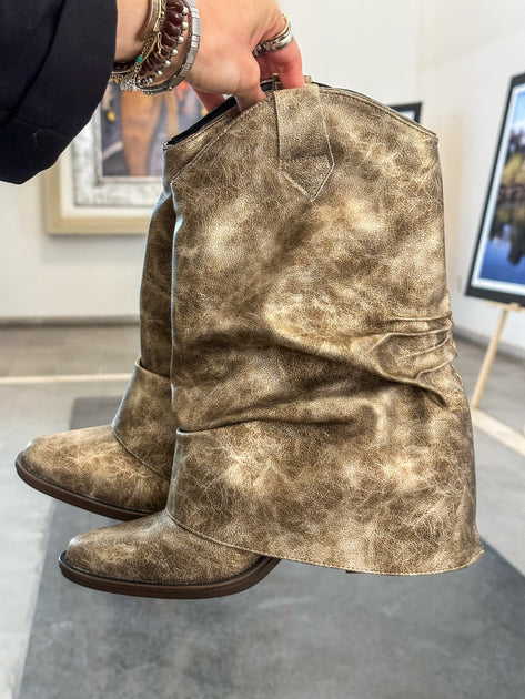 Old Hood Gold Boots – M. Valentina - María Valentina Cancún