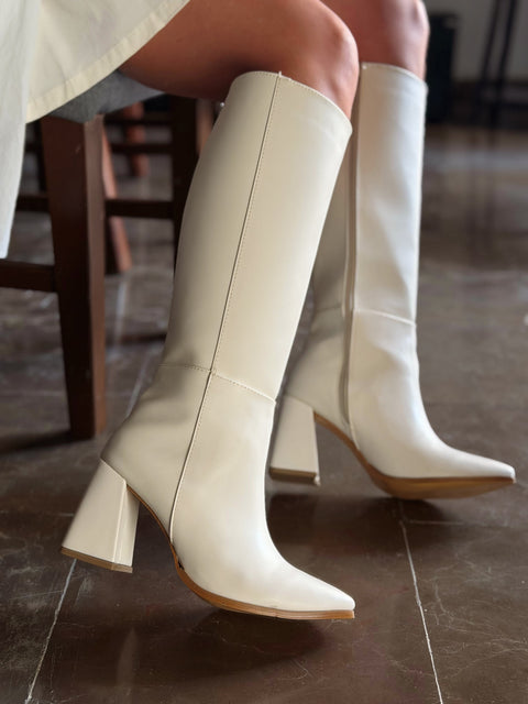Lenna White Boots – M. Valentina - María Valentina Cancún