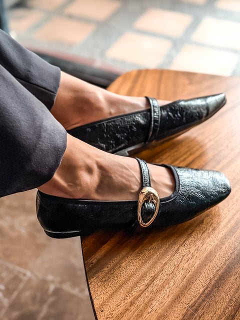 Mary Jane Gina Black Herraje Dorado – M. Valentina - María Valentina Cancún