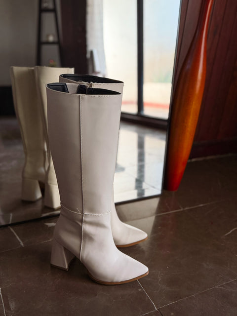 Lenna White Boots – M. Valentina - María Valentina Cancún